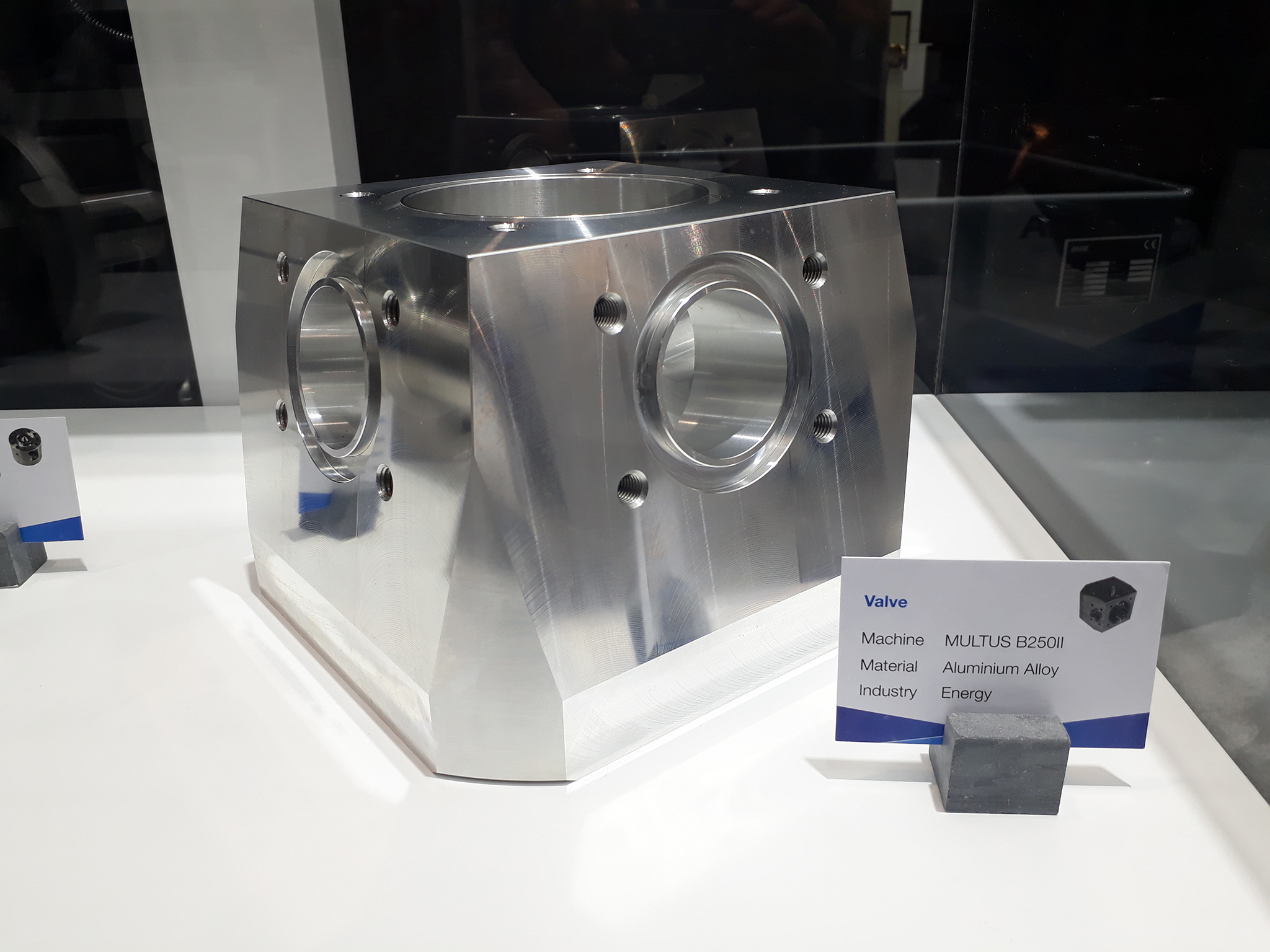 Strung CNC, ce este și cum funcționează? - Mașini-Unelte CNC